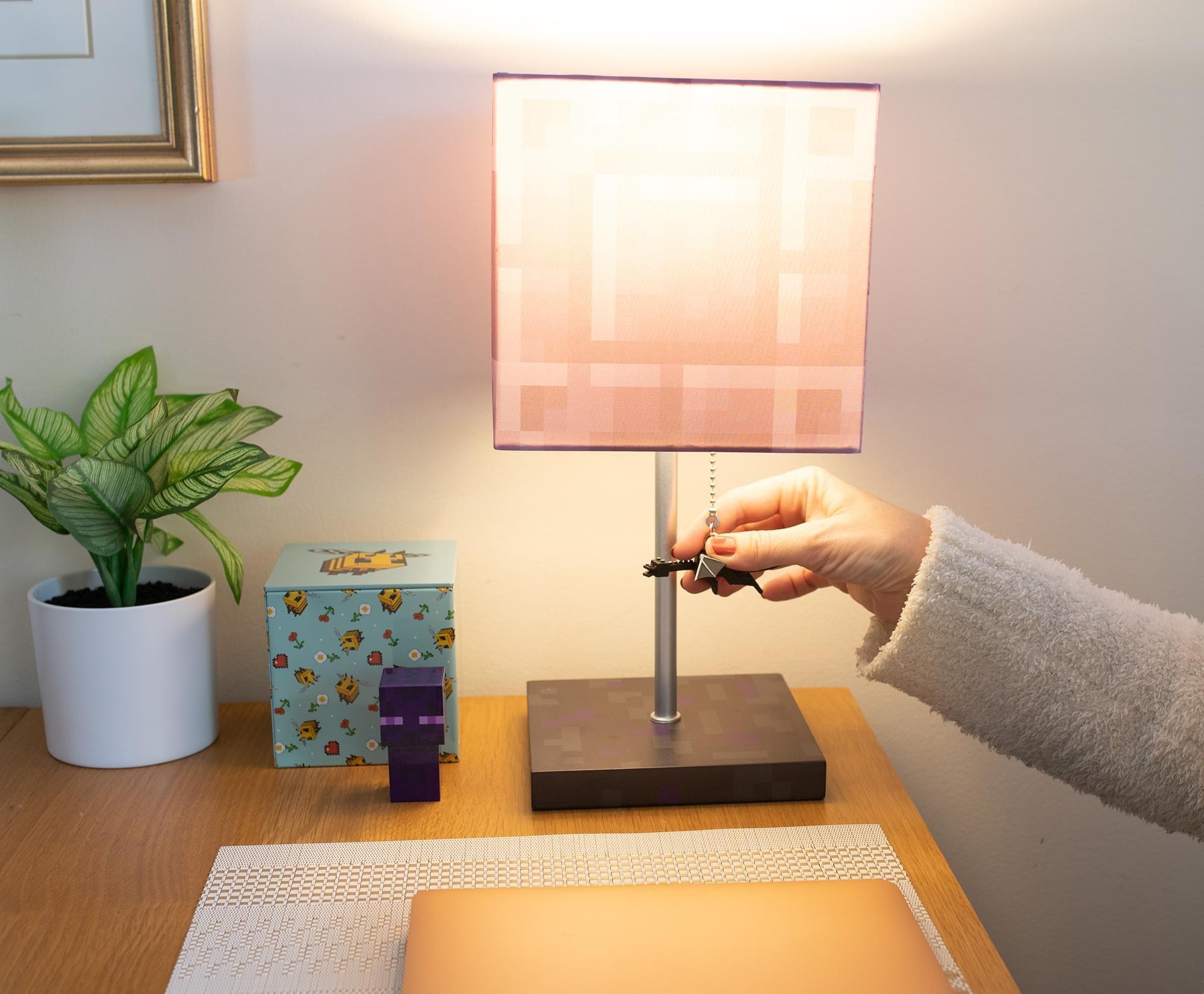 Toynk Minecraft Nether Portal Desk Lamp with Ender Dragon Pull ...